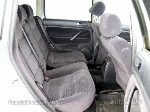 Grey Volkswagen Passat 2003 in Tallinn, with an engine capacity of 1.90 L and mileage of 442 thousand km for 999 €, photo 8 on AUTOMOTO.COM.LV