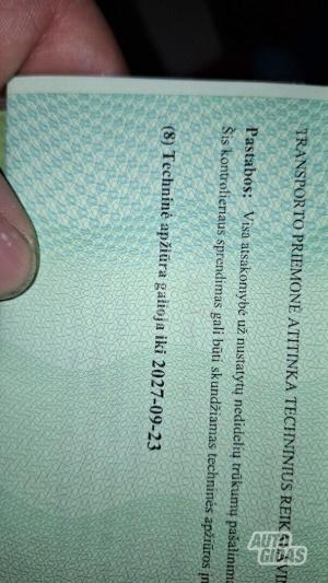Серый Фольксваген Пассат 2003 в Вильнюс, объемом двигателя 2.50 л и пробегом 416 тыс. км за 1550 €, фото 14 на AUTOMOTO.COM.LV