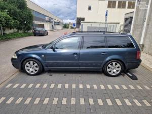 Grey Volkswagen Passat 2003 in Vilnius, with an engine capacity of 1.90 L and mileage of 381 thousand km for 1650 €, photo 5 on AUTOMOTO.COM.LV