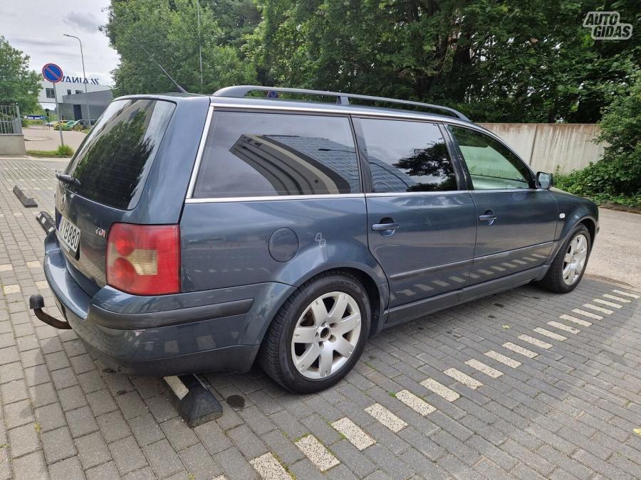 Grey Volkswagen Passat 2003 in Vilnius, with an engine capacity of 1.90 L and mileage of 381 thousand km for 1650 €, photo 7 on AUTOMOTO.COM.LV