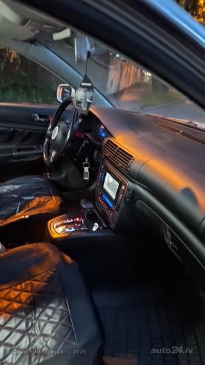Pelēks Volkswagen Passat 2003 Tallina, ar dzinēja tilpumu 1.90 L un nobraukumu 340 tūkst. km par 1499 €, foto 4 vietnē AUTOMOTO.COM.LV