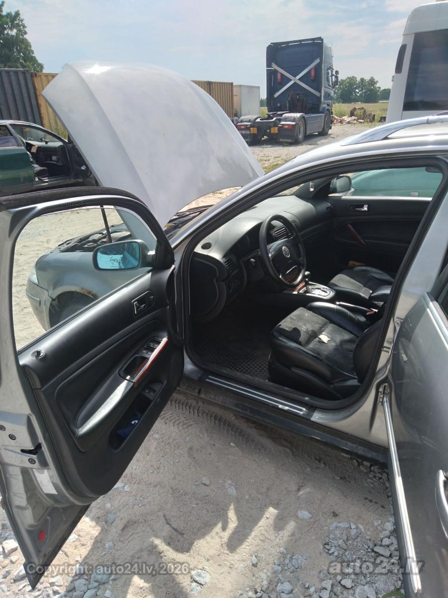 Grey Volkswagen Passat 2003 in Tallinn, with an engine capacity of 2.50 L and mileage of 453 thousand km for 1499 €, photo 7 on AUTOMOTO.COM.LV