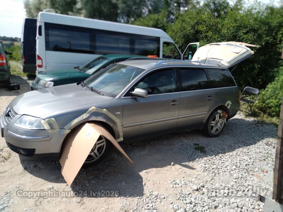 Grey Volkswagen Passat 2003 in Tallinn, with an engine capacity of 2.50 L and mileage of 453 thousand km for 1499 €, photo 17 on AUTOMOTO.COM.LV