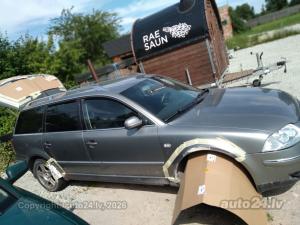Grey Volkswagen Passat 2003 in Tallinn, with an engine capacity of 2.50 L and mileage of 453 thousand km for 1499 €, photo 18 on AUTOMOTO.COM.LV