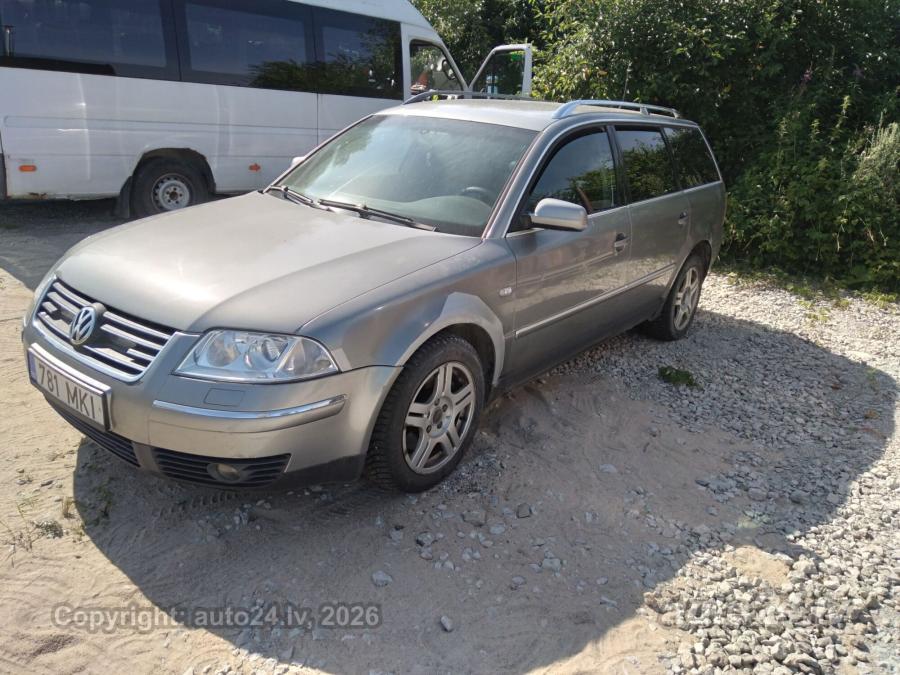 Grey Volkswagen Passat 2003 in Tallinn, with an engine capacity of 2.50 L and mileage of 453 thousand km for 1499 €, photo 25 on AUTOMOTO.COM.LV