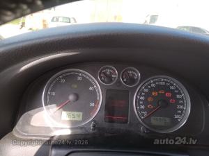 Grey Volkswagen Passat 2003 in Tallinn, with an engine capacity of 2.50 L and mileage of 453 thousand km for 1499 €, photo 26 on AUTOMOTO.COM.LV