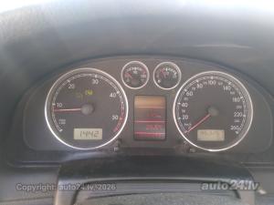 Grey Volkswagen Passat 2003 in Tallinn, with an engine capacity of 2.50 L and mileage of 453 thousand km for 1499 €, photo 27 on AUTOMOTO.COM.LV
