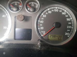 Pelēks Volkswagen Passat 2003 Utena, ar dzinēja tilpumu 1.90 L un nobraukumu 298 tūkst. km par 1850 €, foto 11 vietnē AUTOMOTO.COM.LV