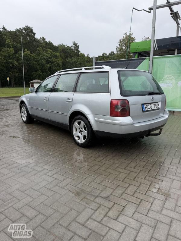 Volkswagen Passat 2003 in Jurbarkas on AUTOMOTO.COM.LV Grey Volkswagen Passat 2003 in Jurbarkas, with an engine capacity of 1.90 L and mileage of 346 thousand km for 1650 €, photo 5 on AUTOMOTO.COM.LV