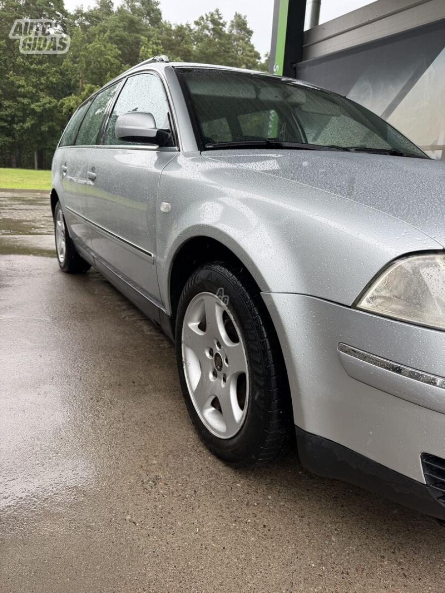 Grey Volkswagen Passat 2003 in Jurbarkas, with an engine capacity of 1.90 L and mileage of 346 thousand km for 1650 €, photo 6 on AUTOMOTO.COM.LV