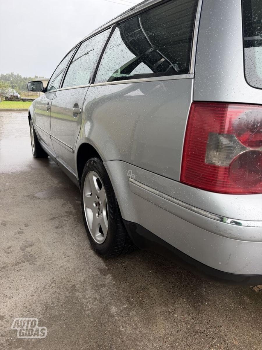 Grey Volkswagen Passat 2003 in Jurbarkas, with an engine capacity of 1.90 L and mileage of 346 thousand km for 1650 €, photo 9 on AUTOMOTO.COM.LV