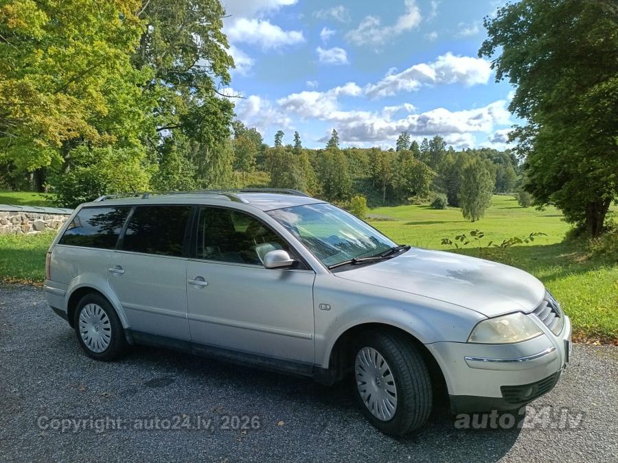 Grey Volkswagen Passat 2003 in Otepaa, with an engine capacity of 2.50 L and mileage of 300 thousand km for 1800 €, photo 1 on AUTOMOTO.COM.LV