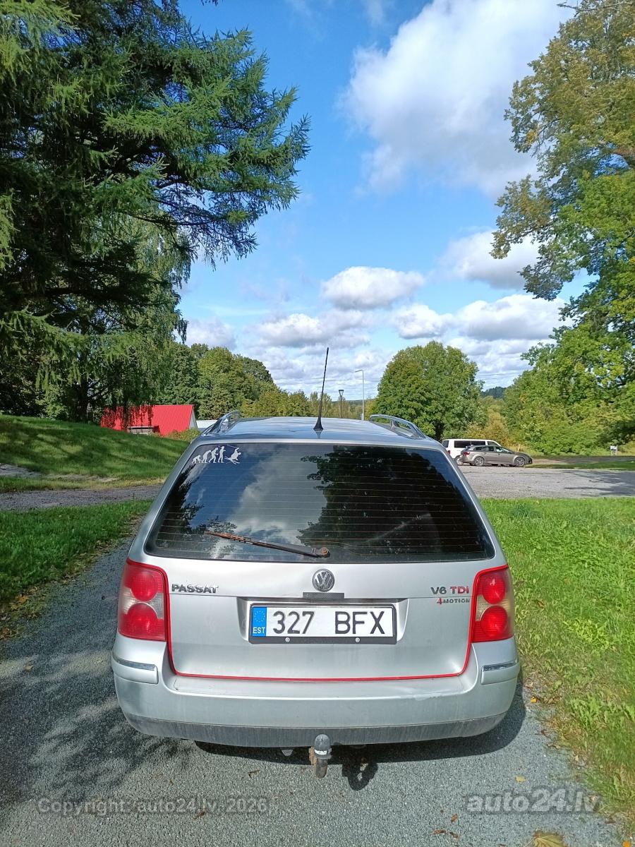 Grey Volkswagen Passat 2003 in Otepaa, with an engine capacity of 2.50 L and mileage of 300 thousand km for 1800 €, photo 4 on AUTOMOTO.COM.LV