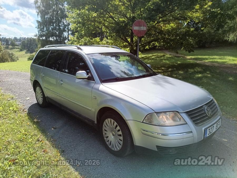 Grey Volkswagen Passat 2003 in Otepaa, with an engine capacity of 2.50 L and mileage of 300 thousand km for 1800 €, photo 6 on AUTOMOTO.COM.LV