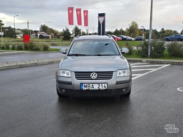 Grey Volkswagen Passat 2003 in Vilnius, with an engine capacity of 1.90 L and mileage of 285 thousand km for 1500 €, photo 3 on AUTOMOTO.COM.LV