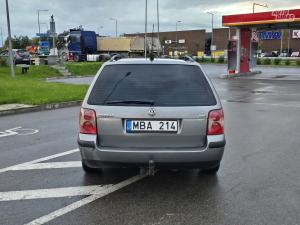 Grey Volkswagen Passat 2003 in Vilnius, with an engine capacity of 1.90 L and mileage of 285 thousand km for 1500 €, photo 7 on AUTOMOTO.COM.LV