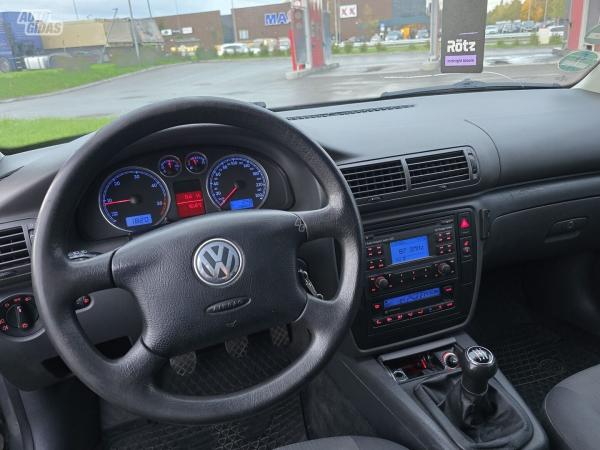 Grey Volkswagen Passat 2003 in Vilnius, with an engine capacity of 1.90 L and mileage of 285 thousand km for 1500 €, photo 11 on AUTOMOTO.COM.LV