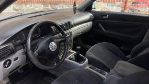Grey Volkswagen Passat 2003 in Silute, with an engine capacity of 1.90 L and mileage of 402 thousand km for 950 €, photo 14 on AUTOMOTO.COM.LV