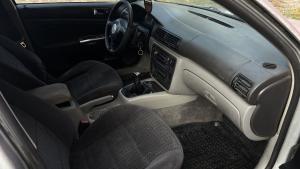 Grey Volkswagen Passat 2003 in Silute, with an engine capacity of 1.90 L and mileage of 402 thousand km for 950 €, photo 15 on AUTOMOTO.COM.LV