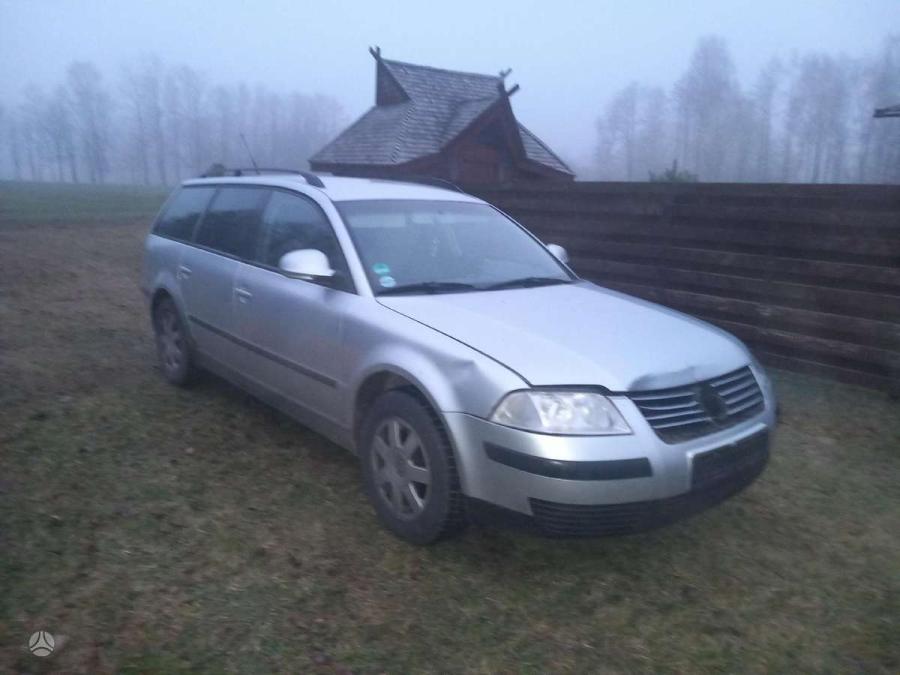 Pelēks Volkswagen Passat 2004 Alīta, ar dzinēja tilpumu 1.90 L un nobraukumu 320 tūkst. km par 1000 €, foto 3 vietnē AUTOMOTO.COM.LV