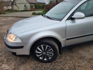 Grey Volkswagen Passat 2004 in Silute, with an engine capacity of 1.90 L and mileage of 315 thousand km for 2450 €, photo 27 on AUTOMOTO.COM.LV