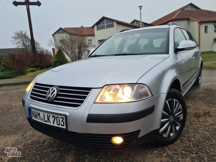 Grey Volkswagen Passat 2004 in Silute, with an engine capacity of 1.90 L and mileage of 315 thousand km for 2450 €, photo 29 on AUTOMOTO.COM.LV