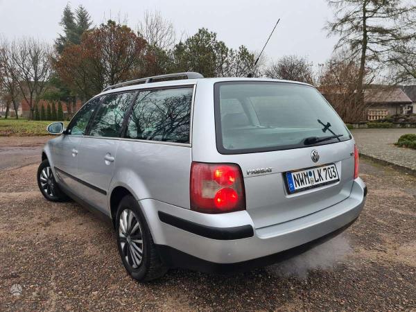 Grey Volkswagen Passat 2004 in Klaipeda, with an engine capacity of 1.90 L and mileage of 315 thousand km for 2450 €, photo 8 on AUTOMOTO.COM.LV