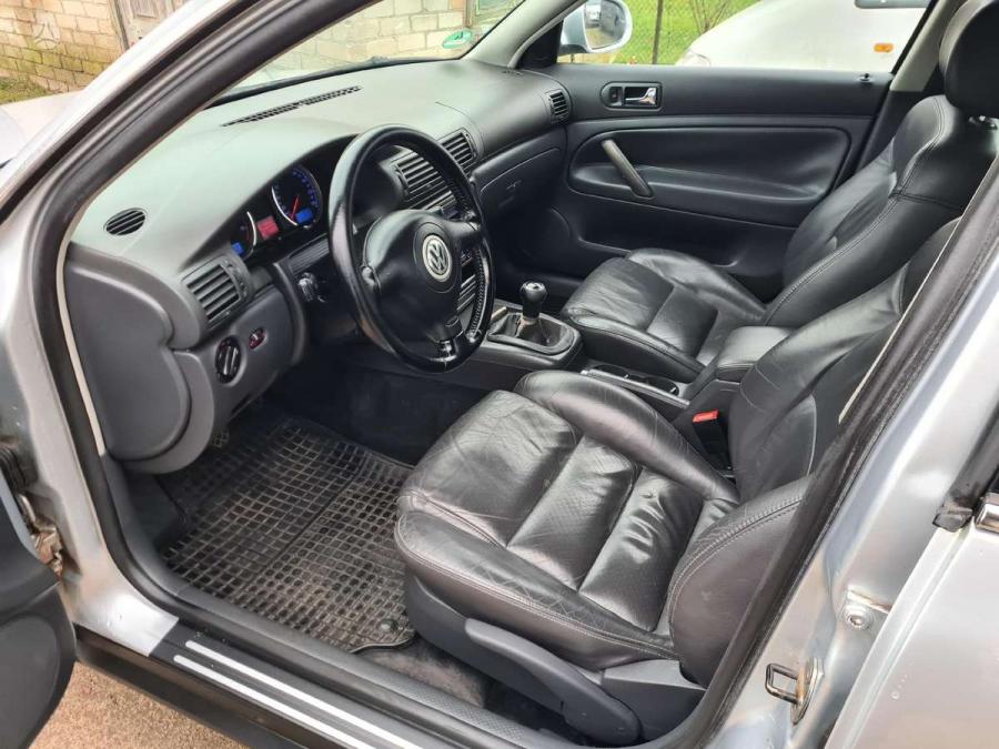 Grey Volkswagen Passat 2004 in Klaipeda, with an engine capacity of 1.90 L and mileage of 315 thousand km for 2450 €, photo 14 on AUTOMOTO.COM.LV