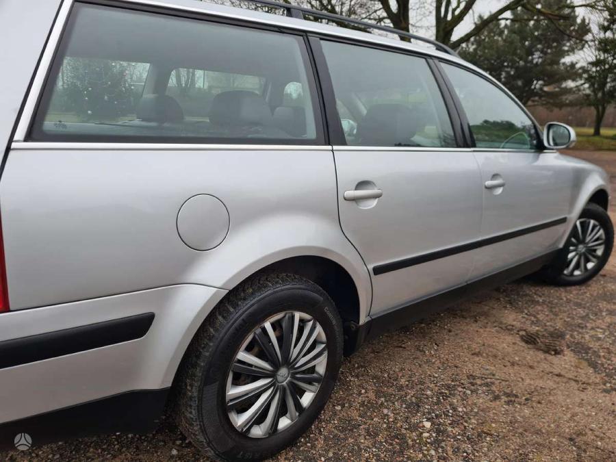 Grey Volkswagen Passat 2004 in Klaipeda, with an engine capacity of 1.90 L and mileage of 315 thousand km for 2450 €, photo 31 on AUTOMOTO.COM.LV