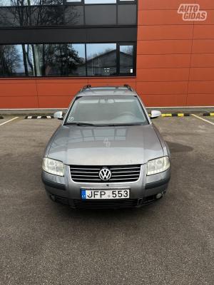 Grey Volkswagen Passat 2004 in Klaipeda, with an engine capacity of 1.90 L and mileage of 385 thousand km for 850 €, photo 2 on AUTOMOTO.COM.LV