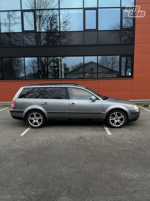 Pelēks Volkswagen Passat 2004 Klaipėda, ar dzinēja tilpumu 1.90 L un nobraukumu 385 tūkst. km par 850 €, foto 8 vietnē AUTOMOTO.COM.LV