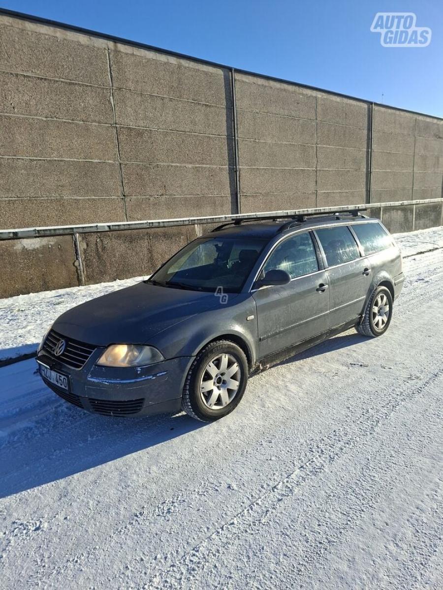 Grey Volkswagen Passat 2004 in Panevezys, with an engine capacity of 1.90 L and mileage of 383 thousand km for 550 €, photo 1 on AUTOMOTO.COM.LV