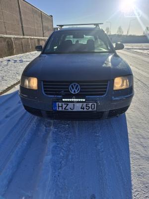 Grey Volkswagen Passat 2004 in Panevezys, with an engine capacity of 1.90 L and mileage of 383 thousand km for 550 €, photo 3 on AUTOMOTO.COM.LV