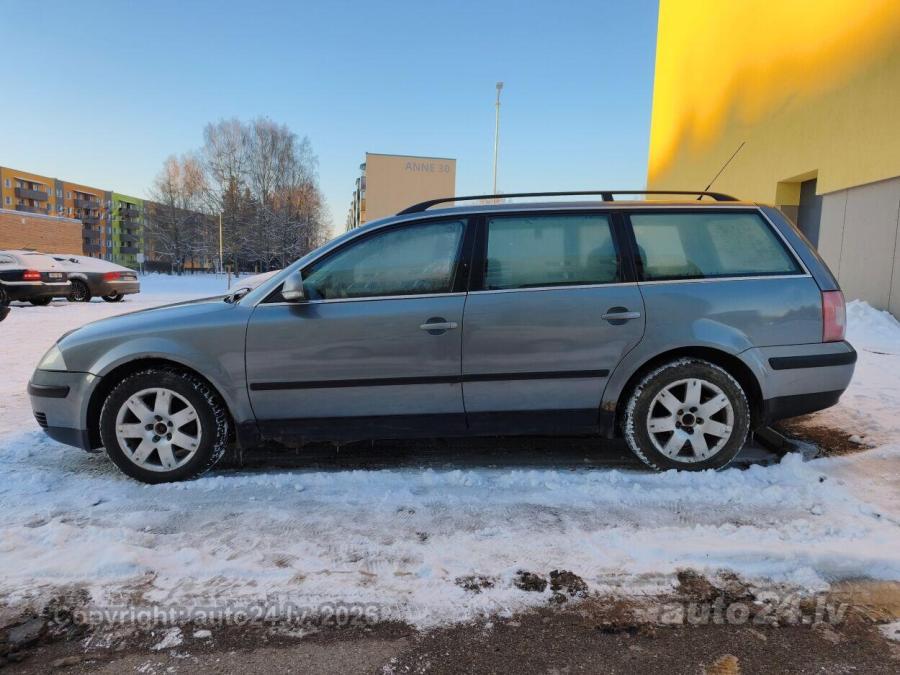 Pelēks Volkswagen Passat 2004 Tartu, ar dzinēja tilpumu 1.90 L un nobraukumu 420 tūkst. km par 999 €, foto 3 vietnē AUTOMOTO.COM.LV
