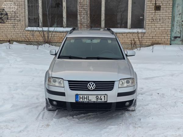 Grey Volkswagen Passat 2004 in Alytus, with an engine capacity of 1.90 L and mileage of 430 thousand km for 1450 €, photo 2 on AUTOMOTO.COM.LV