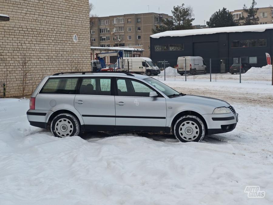 Pelēks Volkswagen Passat 2004 Alīta, ar dzinēja tilpumu 1.90 L un nobraukumu 430 tūkst. km par 1450 €, foto 4 vietnē AUTOMOTO.COM.LV