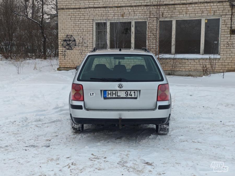 Pelēks Volkswagen Passat 2004 Alīta, ar dzinēja tilpumu 1.90 L un nobraukumu 430 tūkst. km par 1450 €, foto 6 vietnē AUTOMOTO.COM.LV