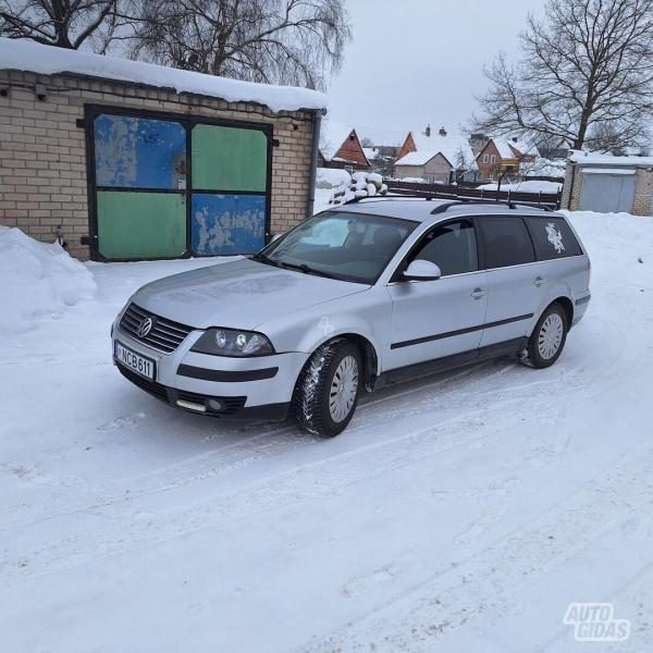 Pelēks Volkswagen Passat 2004 Telšiai, ar dzinēja tilpumu 1.90 L un nobraukumu 323 tūkst. km par 1300 €, foto 1 vietnē AUTOMOTO.COM.LV