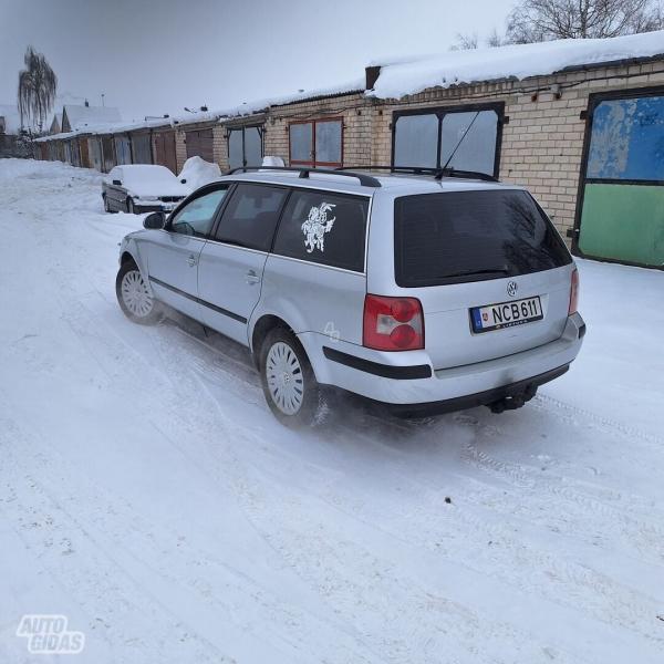 Pelēks Volkswagen Passat 2004 Telšiai, ar dzinēja tilpumu 1.90 L un nobraukumu 323 tūkst. km par 1300 €, foto 4 vietnē AUTOMOTO.COM.LV