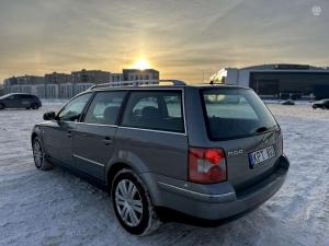 Pelēks Volkswagen Passat 2004 Viļņa, ar dzinēja tilpumu 1.90 L un nobraukumu 405 tūkst. km par 1400 €, foto 5 vietnē AUTOMOTO.COM.LV