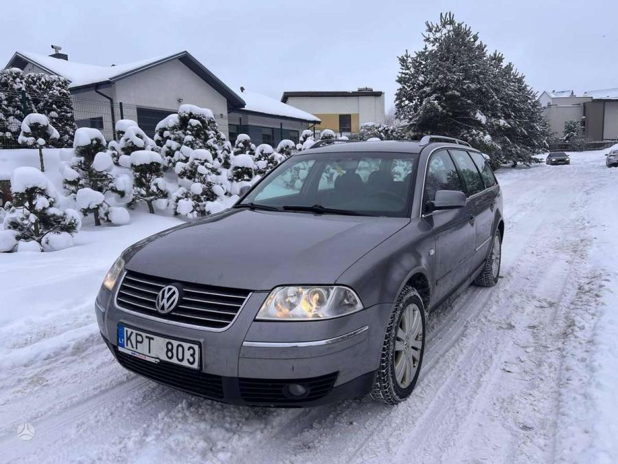 Grey Volkswagen Passat 2004 in Vilnius, with an engine capacity of 1.90 L and mileage of 350 thousand km for 1450 €, photo 1 on AUTOMOTO.COM.LV