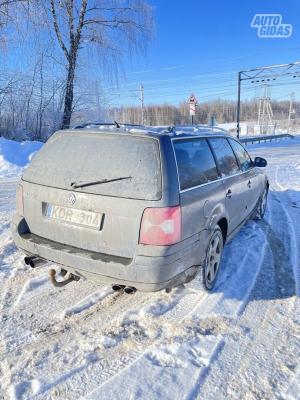 Pelēks Volkswagen Passat 2004 Viļņa, ar dzinēja tilpumu 1.90 L un nobraukumu 335 tūkst. km par 700 €, foto 2 vietnē AUTOMOTO.COM.LV