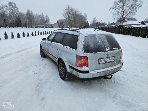 Pelēks Volkswagen Passat 2004 Vilkaviškis, ar dzinēja tilpumu 1.90 L un nobraukumu 430 tūkst. km par 1350 €, foto 4 vietnē AUTOMOTO.COM.LV