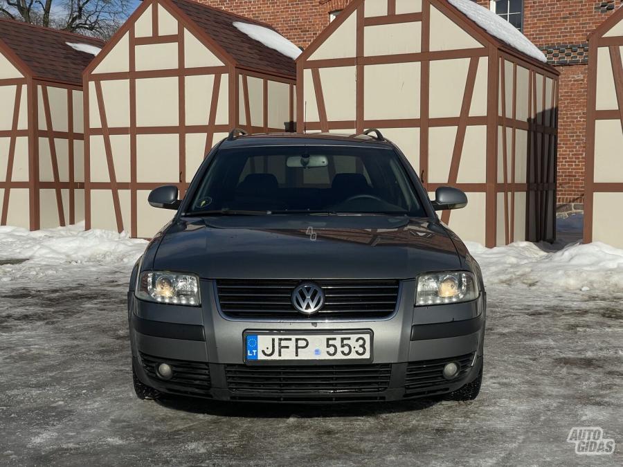 Pelēks Volkswagen Passat 2004 Šilutė, ar dzinēja tilpumu 1.90 L un nobraukumu 386 tūkst. km par 1150 €, foto 2 vietnē AUTOMOTO.COM.LV