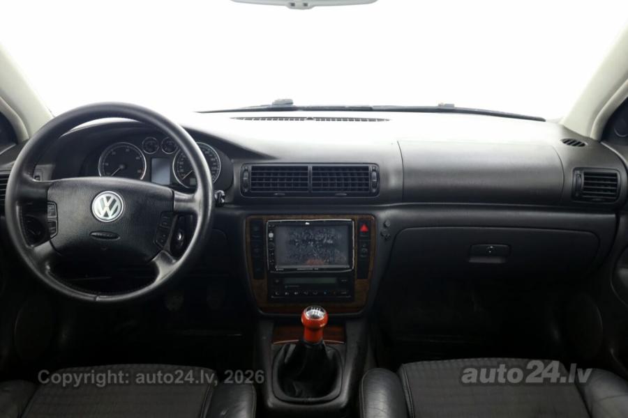 Grey Volkswagen Passat 2004 in Tallinn, with an engine capacity of 2.00 L and mileage of 335 thousand km for 1599 €, photo 5 on AUTOMOTO.COM.LV