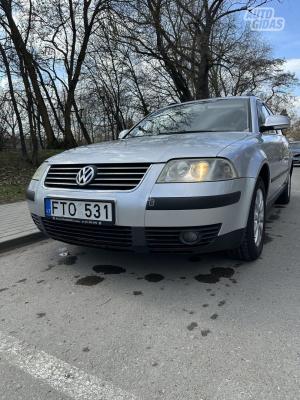 Серый Фольксваген Пассат 2004 в Вилкавишкис, объемом двигателя 1.90 л и пробегом 358 тыс. км за 1550 €, фото  на AUTOMOTO.COM.LV