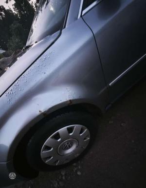 Pelēks Volkswagen Passat 2004 Viļņa, ar dzinēja tilpumu 1.90 L un nobraukumu 320 tūkst. km par 1000 €, foto  vietnē AUTOMOTO.COM.LV