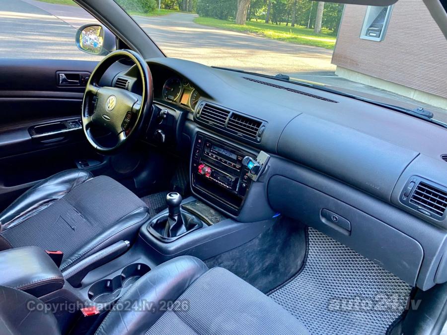 Grey Volkswagen Passat 2004 in Haapsalu, with an engine capacity of 1.90 L and mileage of 416 thousand km for 1899 €, photo 9 on AUTOMOTO.COM.LV