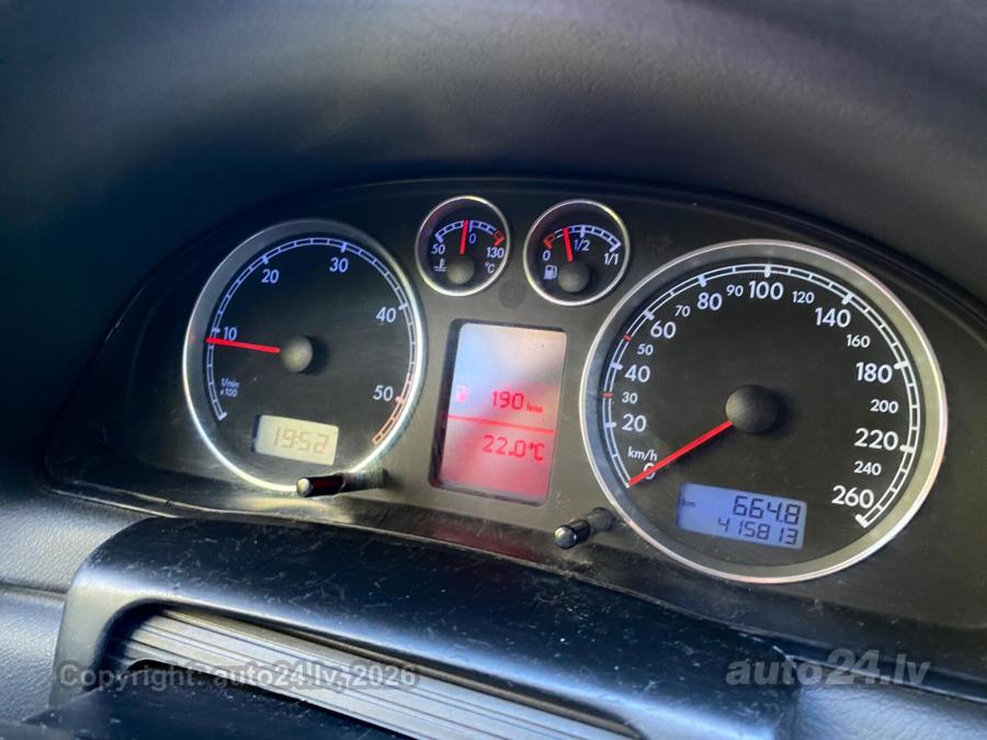 Grey Volkswagen Passat 2004 in Haapsalu, with an engine capacity of 1.90 L and mileage of 416 thousand km for 1899 €, photo 13 on AUTOMOTO.COM.LV