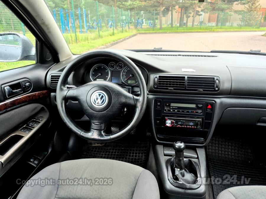 Grey Volkswagen Passat 2004 in Tallinn, with an engine capacity of 1.90 L and mileage of 392 thousand km for 890 €, photo 7 on AUTOMOTO.COM.LV